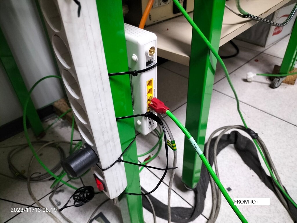 Conection to a IOT 2050 via wifi with a router in between - MIT App ...